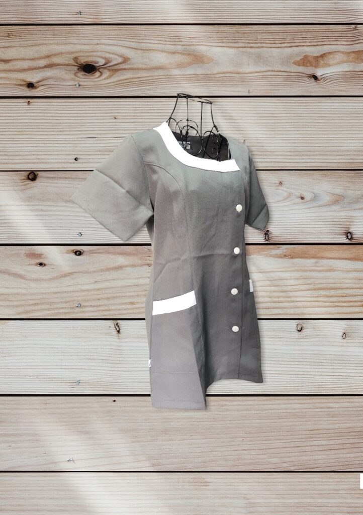 Delantal gris abotonado - Delantales Profesoras | Venta de textiles